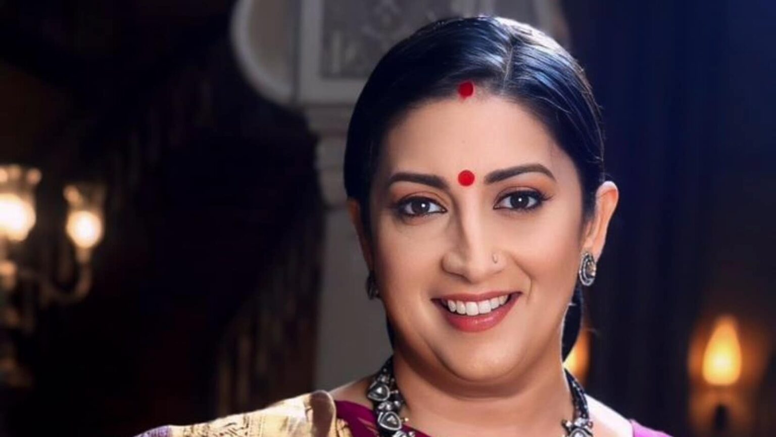 Smriti Irani Discusses Long TV Hours and Its Impact on 120 Jobs - alist ...
